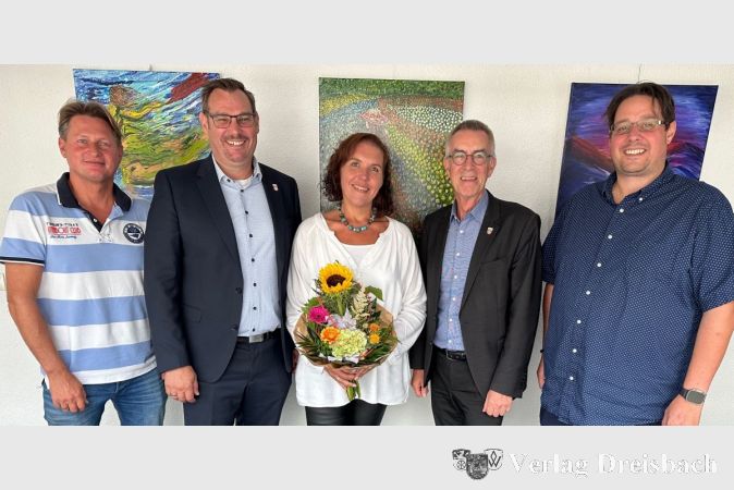 Katrin Scheurich feierte Dienstjubiläum | Verlag Dreisbach Online